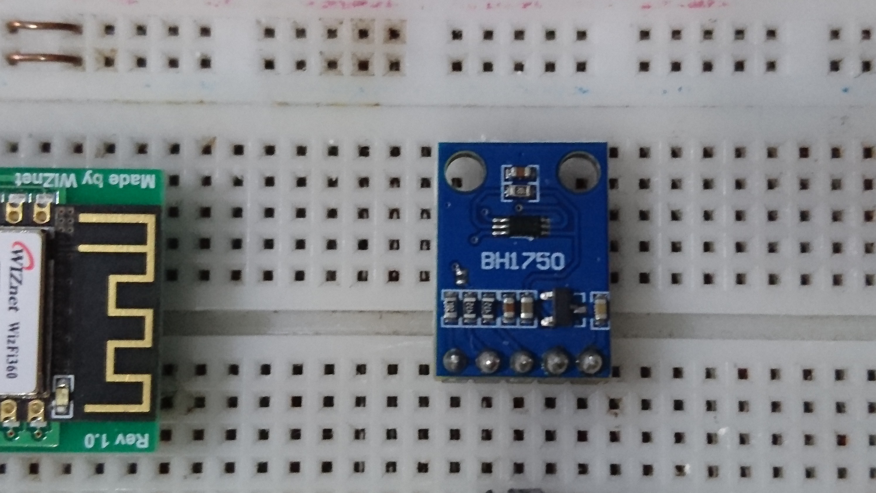 Monitor Ambient Light Using Wizfi360 Evb Pico 6031